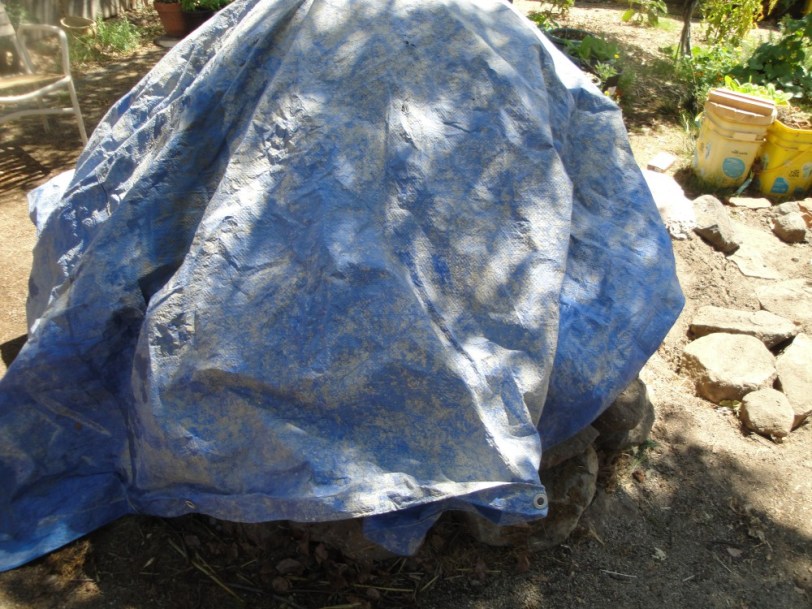 Adding Plaster Layer on Cob Pizza Oven | Pam's Tactical Kitchen